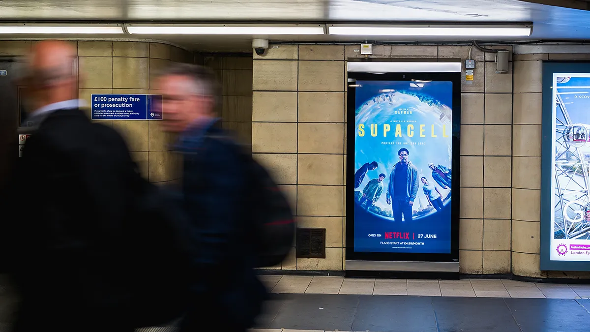The Complete Guide to Digital Advertising on the London Underground ...