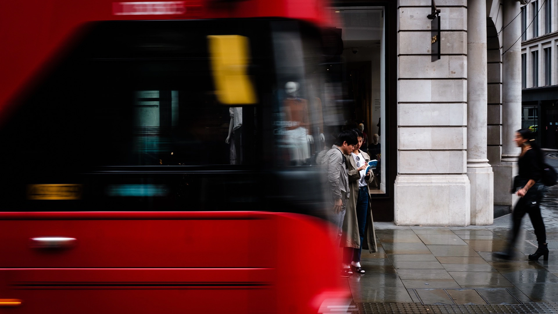 Examberry Takes Exam Prep to the Streets with London Bus Superside ...